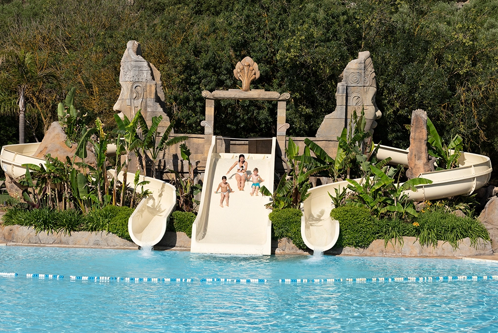 Las mejores piscinas de camping para disfrutar en familia: aventura y ...